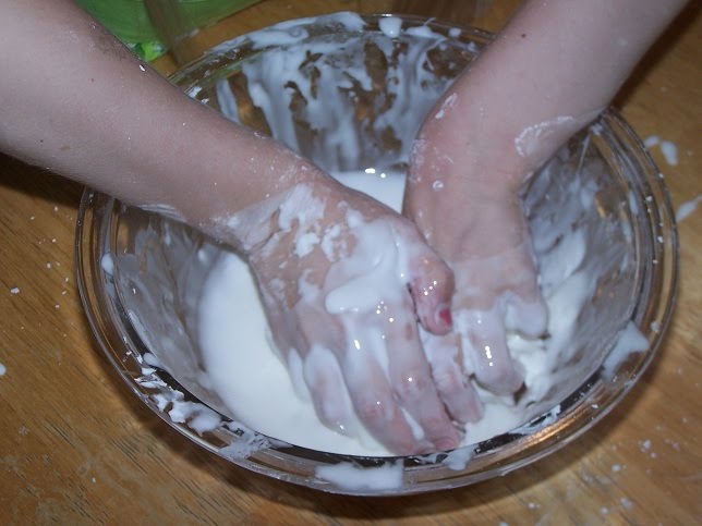 Castleberry Tales: Ooey Gooey White Stuff