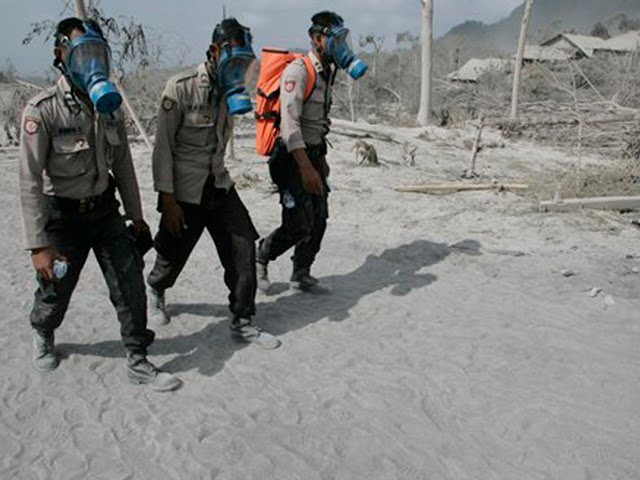 GaLeRi pHoTo: Photo Photo Merapi SebeluM Dan Sesudah Meletus