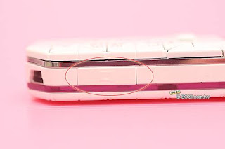 Nokia 7550 Prism white live pics - Just Another Mobile Phone Blog