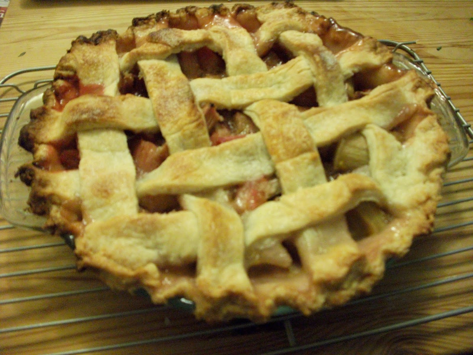 Good Bread Good Meat Good God Let's Eat : Freedom Pie [Rhubarb Pie ...
