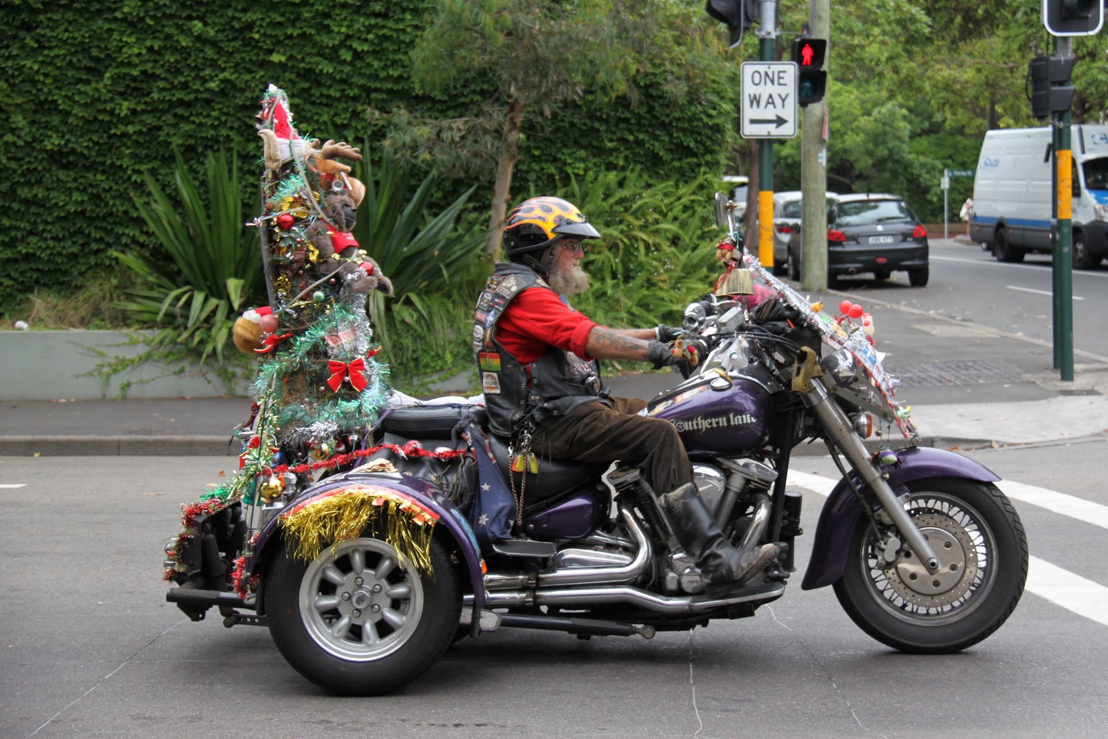 The Awesome Power of Australia - A Bogan Journey: Awesome Santa Claus Biker