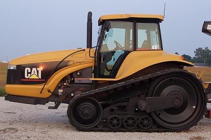 tractors: Caterpillar