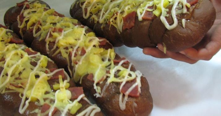 Philippine Food Illustrated: Hawaiian split