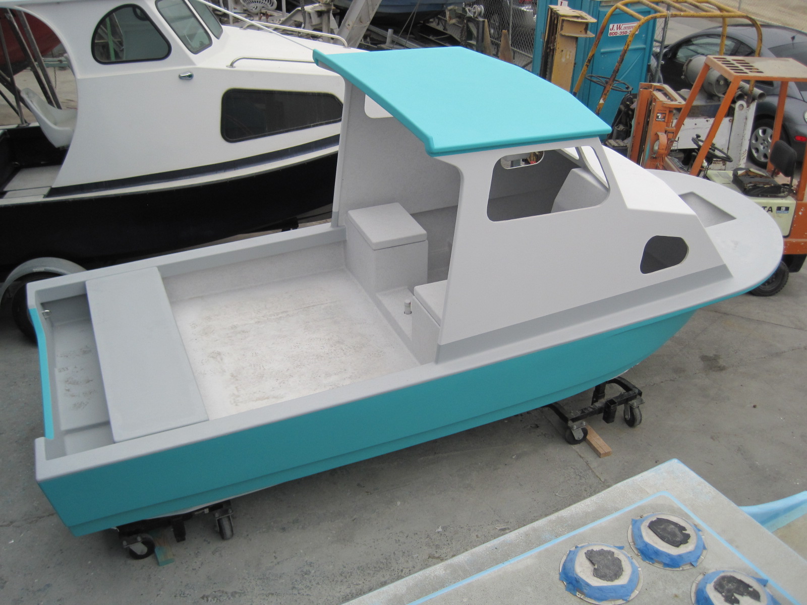 kp's round up: NEW DISPLACEMENT HULL