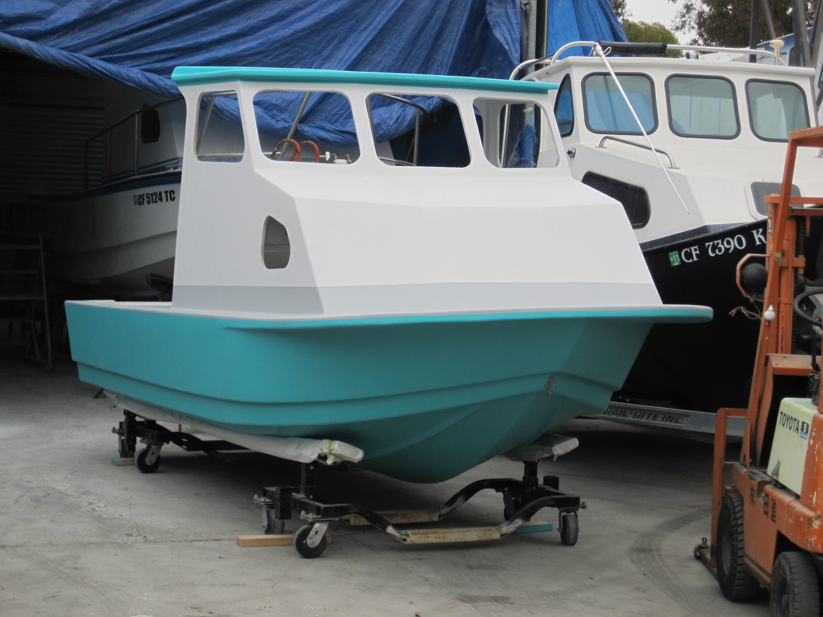 kp's round up: NEW DISPLACEMENT HULL