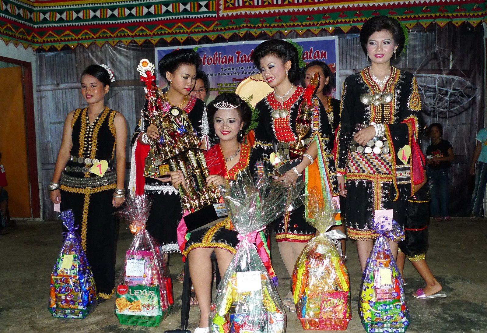 ADUN N6 TEMPASUK KOTA BELUD SABAH: PESTA KAAMATAN 2010 PERINGKAT ZON 2 ...