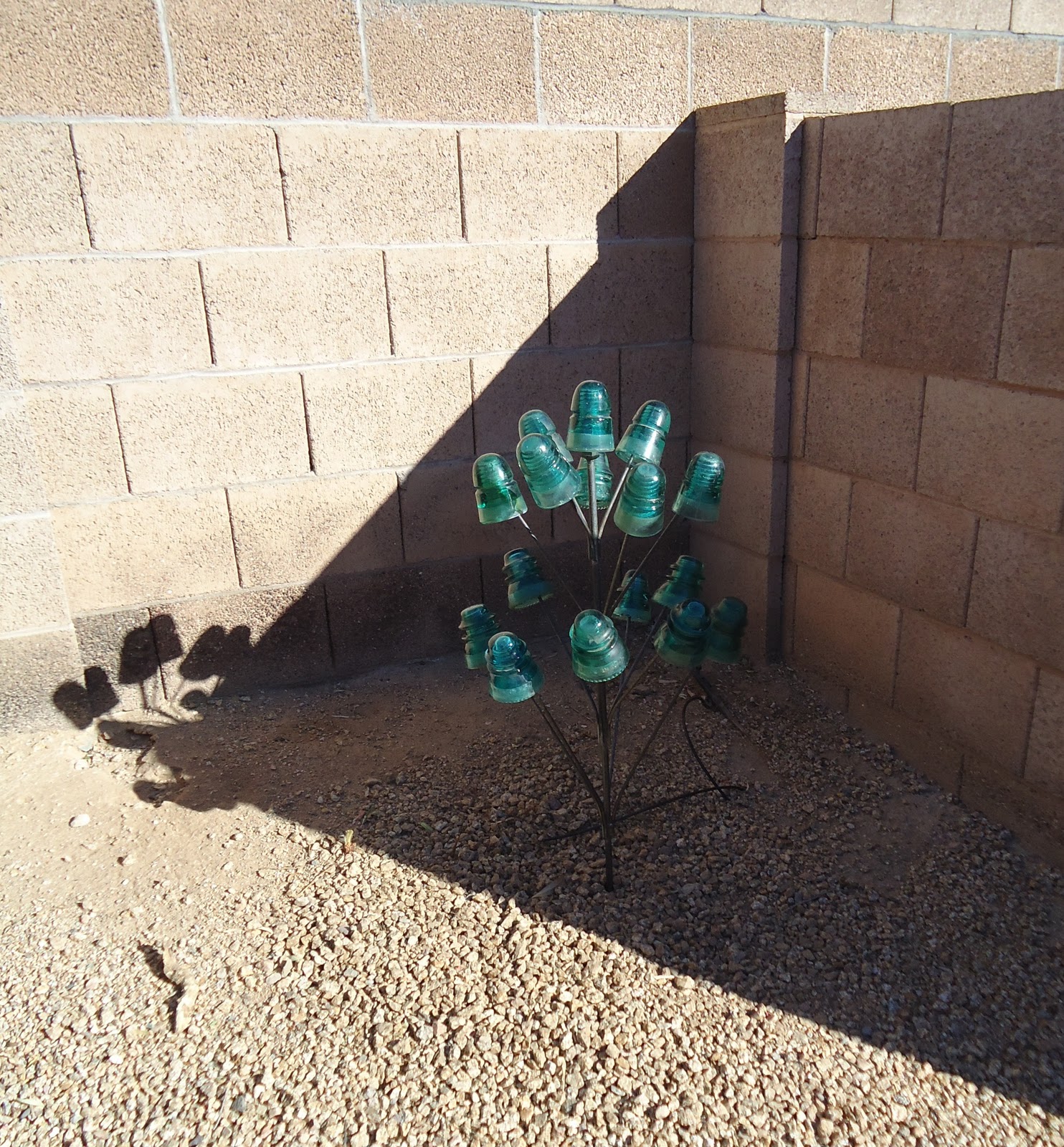 Changes in the wind: Insulator tree