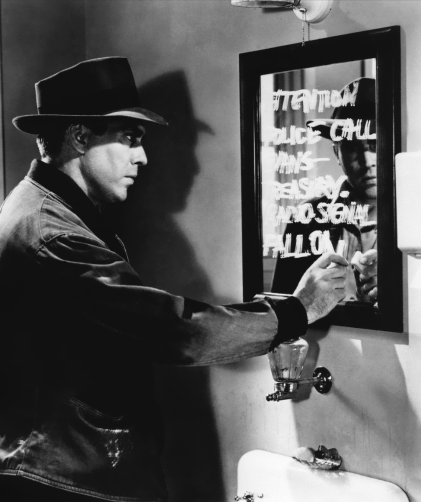 And...scene!: White Heat (1949)