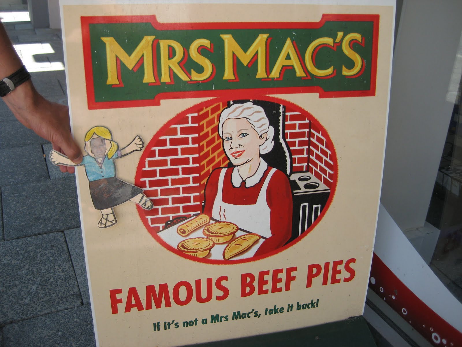 The Abbotts on Vacation: Flat Mrs. Abbott visits Perth City