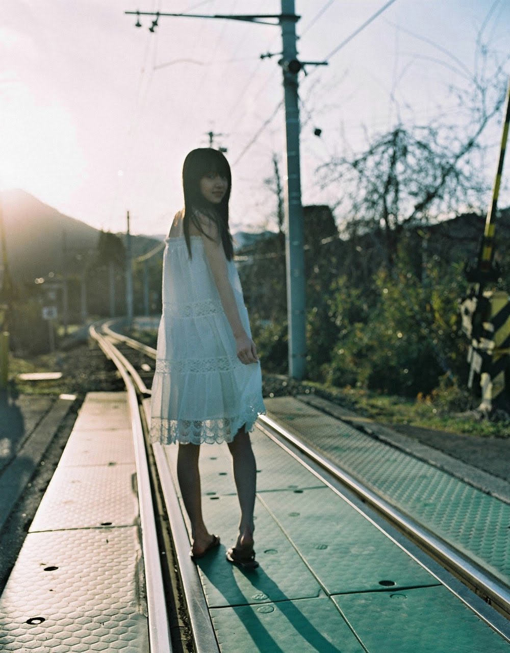 BEST JAPANESE MODEL SITE: Rina Aizawa at train station