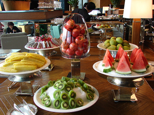 DMY Home Decors & Gift: Wonderful Fruit Buffet Ideas