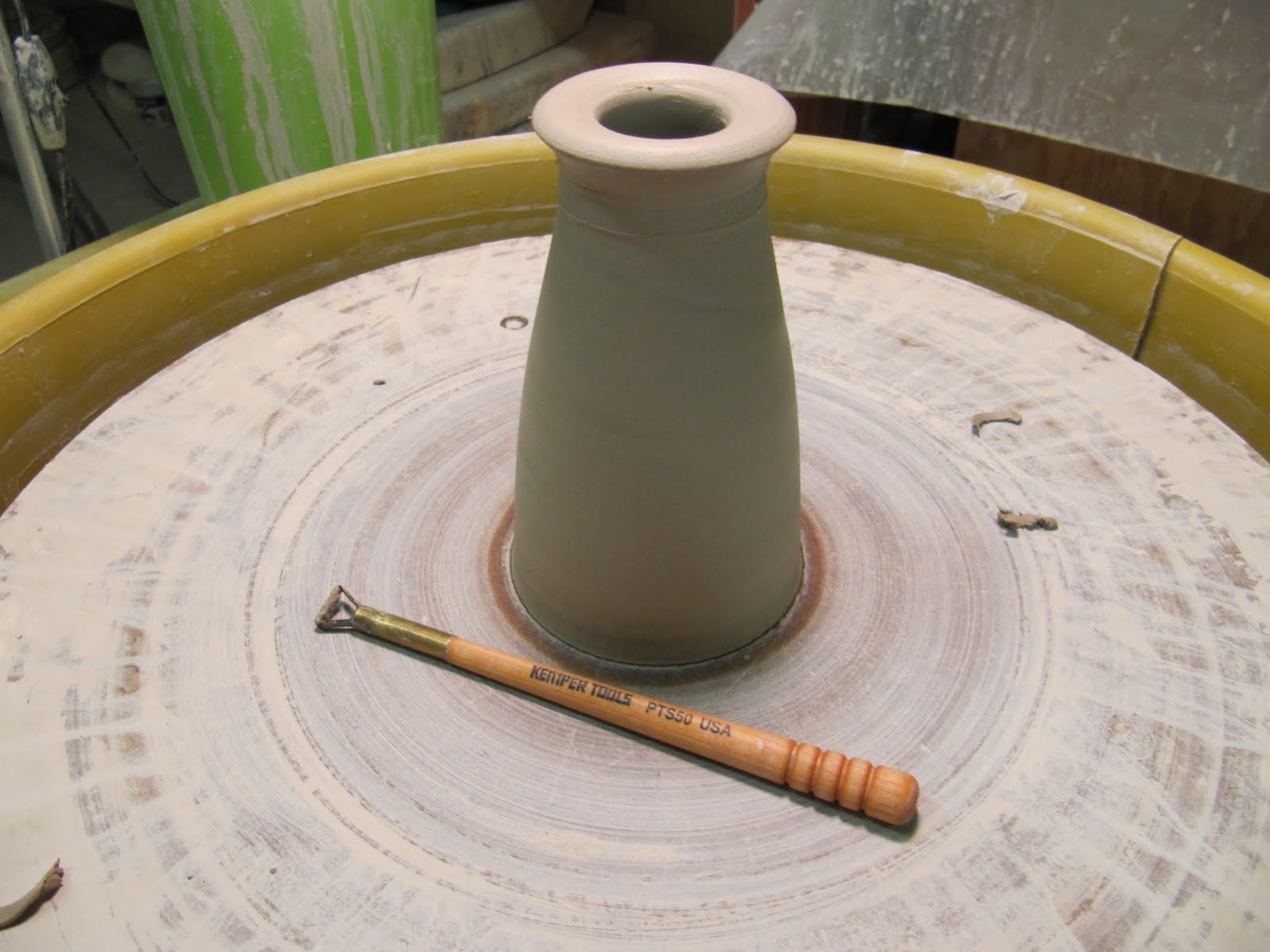 Insomnia Pottery Workshop: Knobs, Continued.....