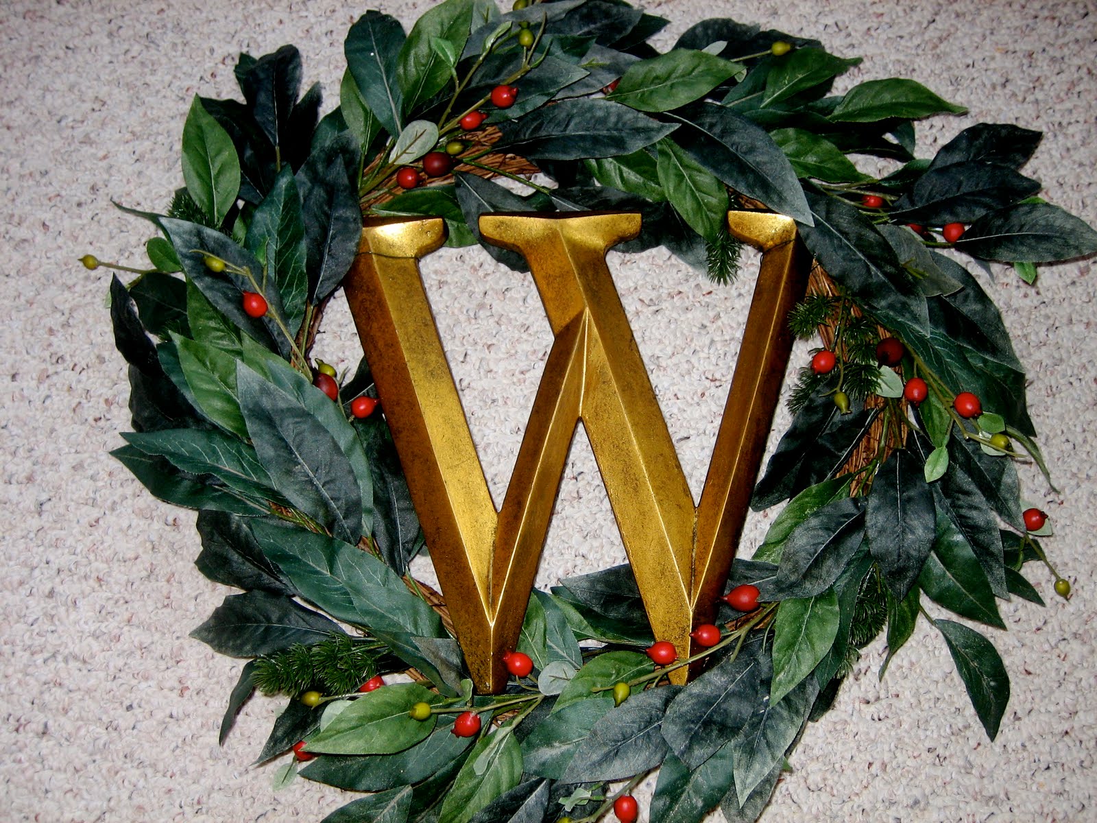 Holiday Wreath Tutorial - The Cottage Mama