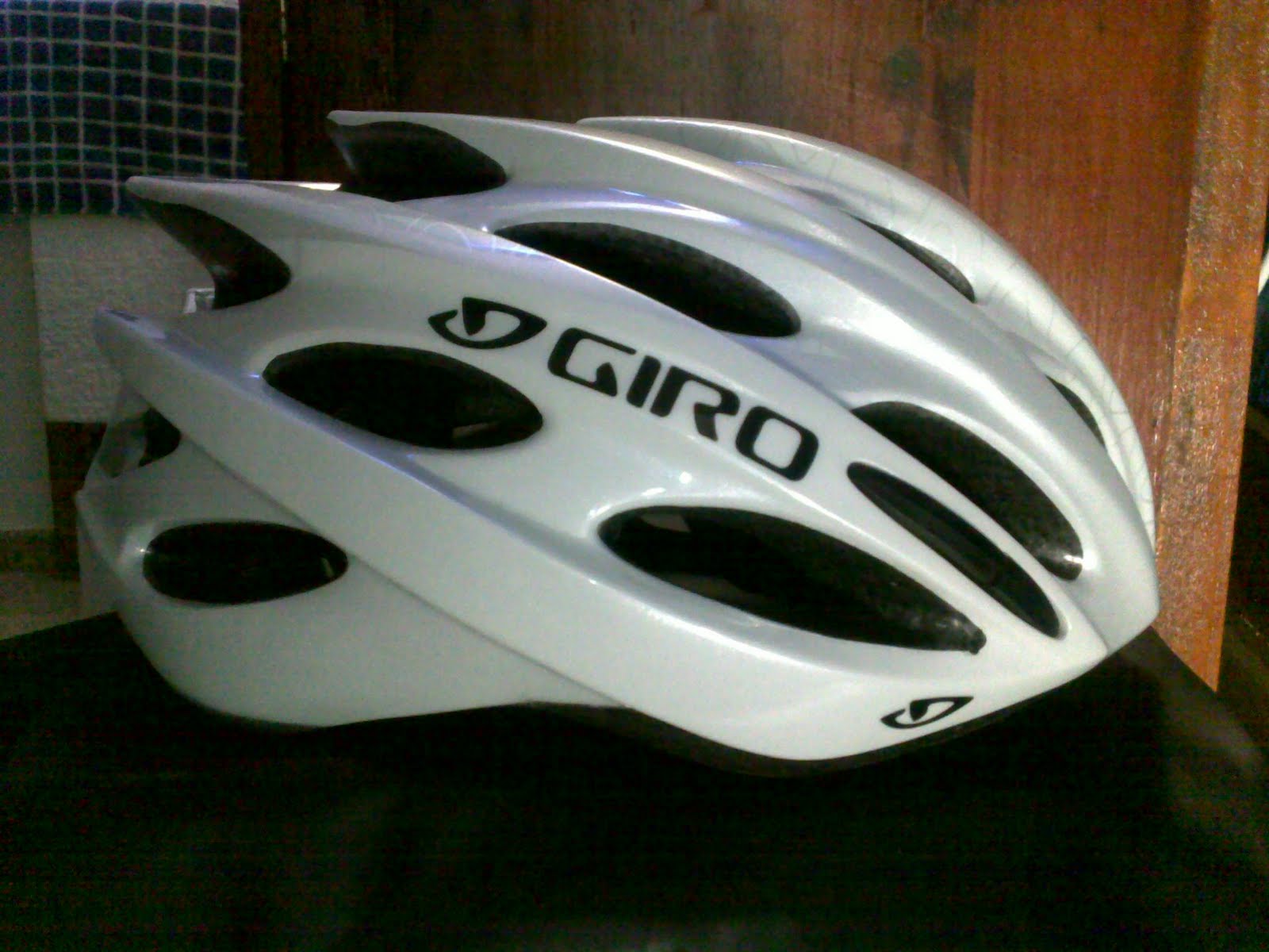 mikipov: Giro Pneumo , Atmos y ahora el Prolight