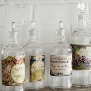 Hugs and Keepsakes: VINTAGE INSPIRED BOTTLES AND TINS