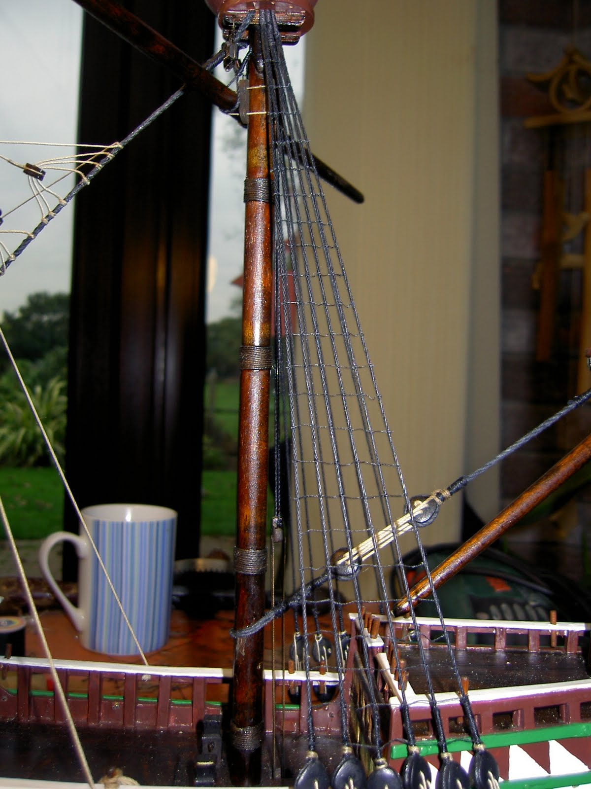 santa maria caernarfon: fore topmast, mainmast ratlines and mizzenmast ...