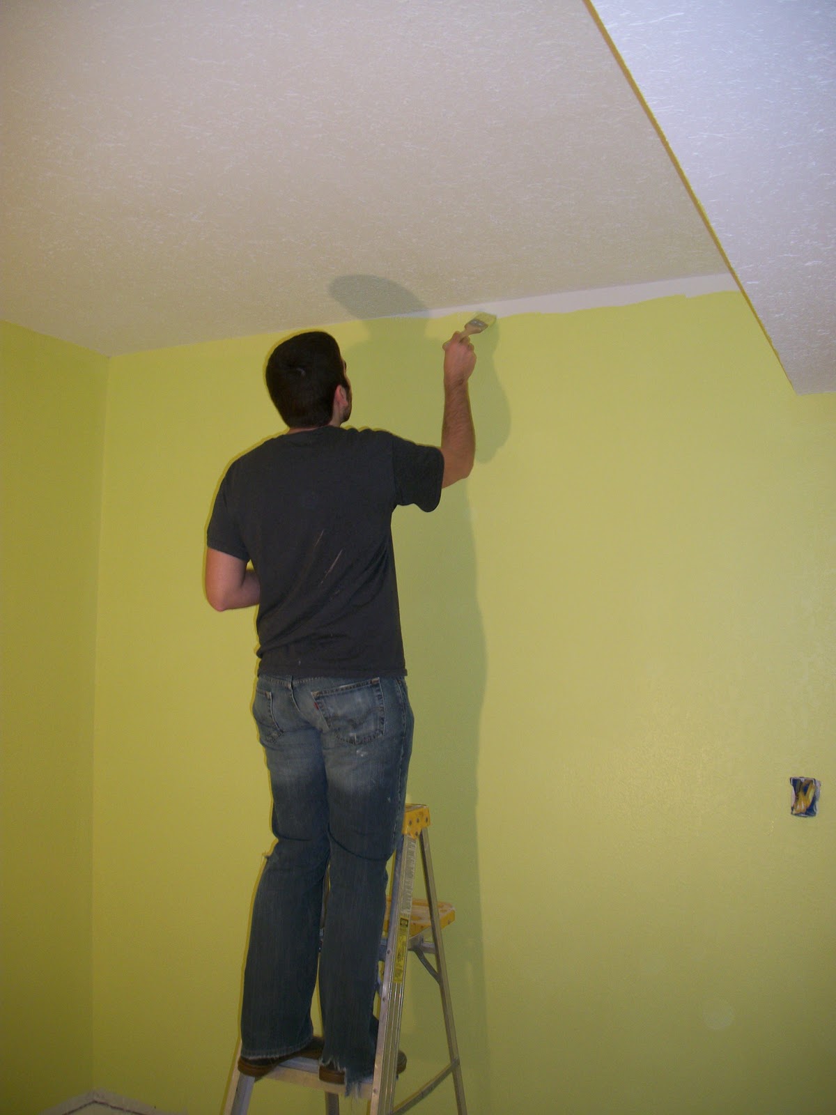 The House That Jade Built: Slinging Paint