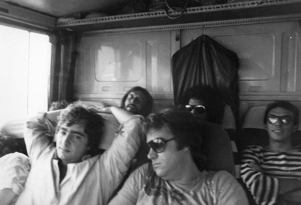 18 RODAS: BOB DESTINY & CLAVEL Y JAZMÍN Twist Del Autobús (EP, Tic-Tac ...