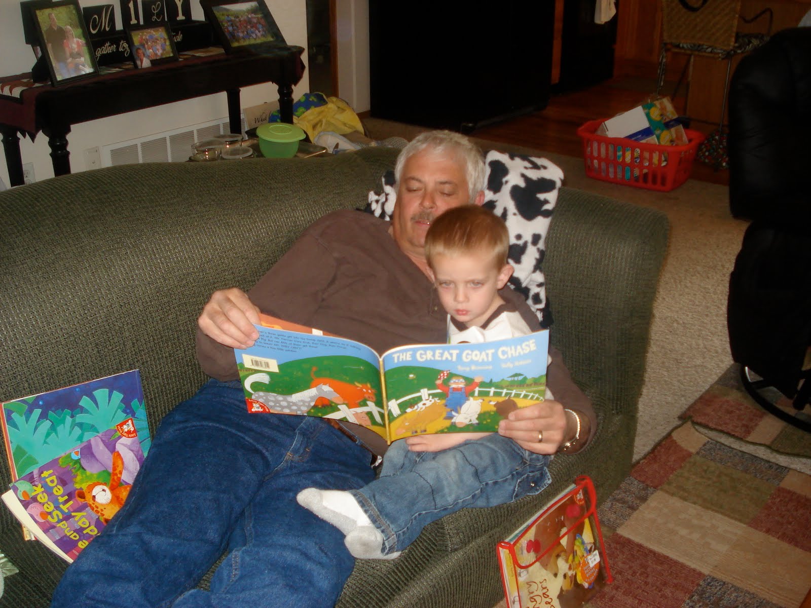 The Enslinger Family: G & G Enslinger meet Zander!