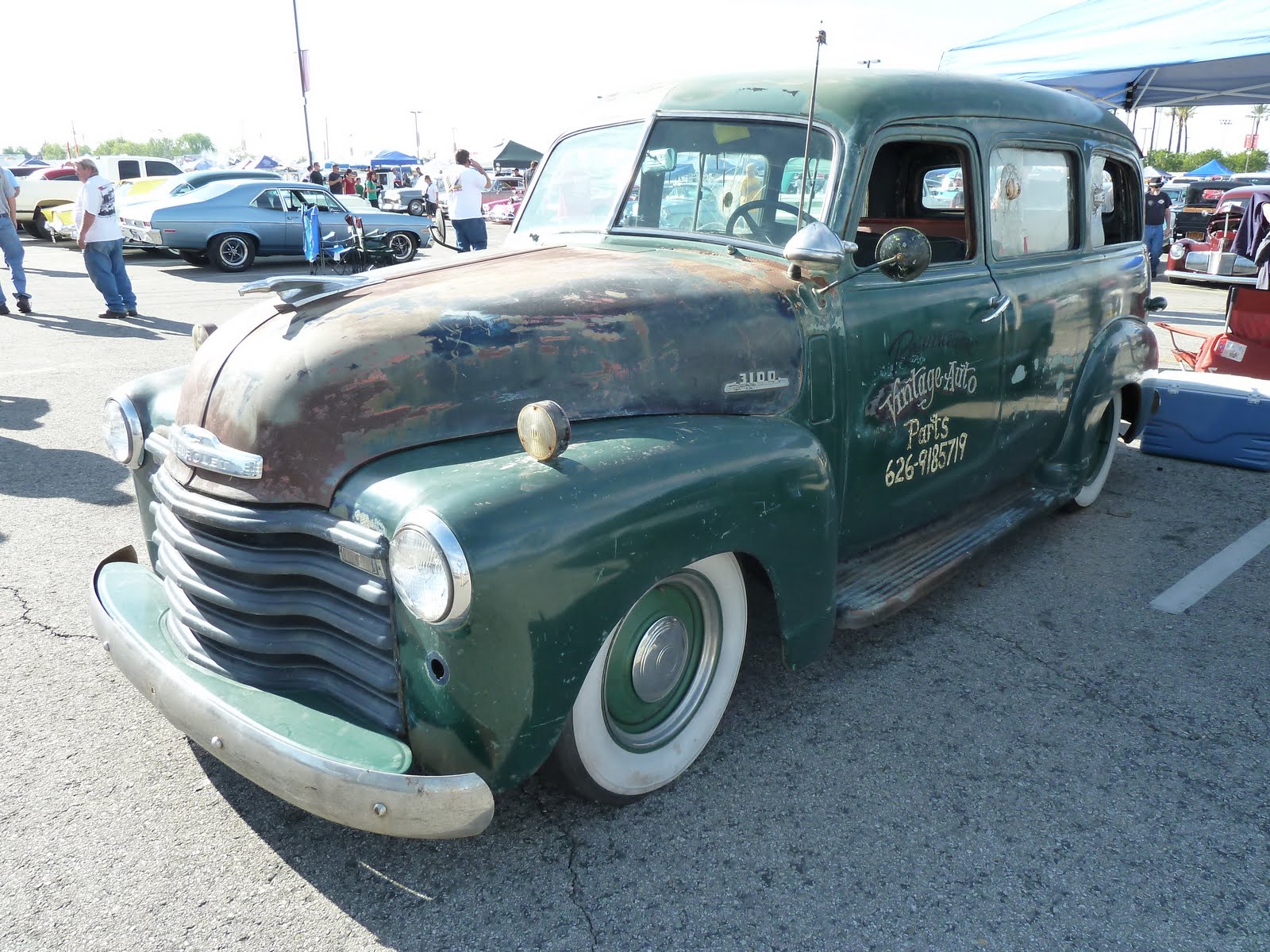 the1939clothier: Moon Eyes Car Show. 2010