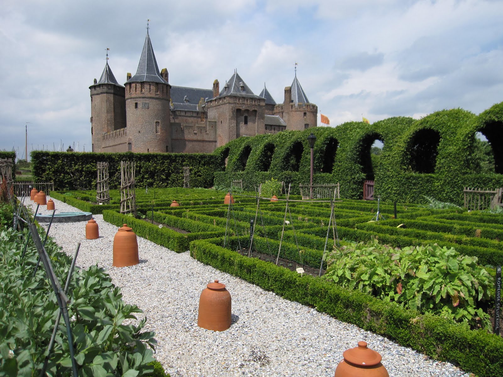 Explore Holland: Muiderslot castle