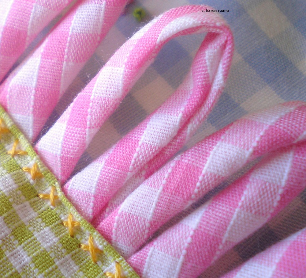karen ruane: gingham, patchwork and rouleau loops....