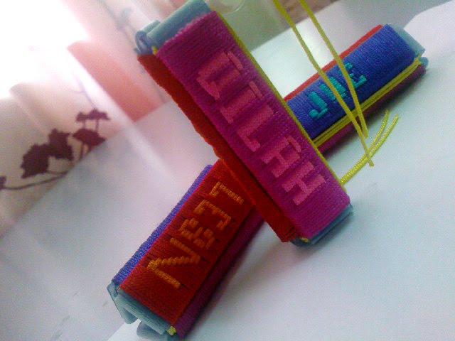 Wazzup !: Keychain Sulaman Benang