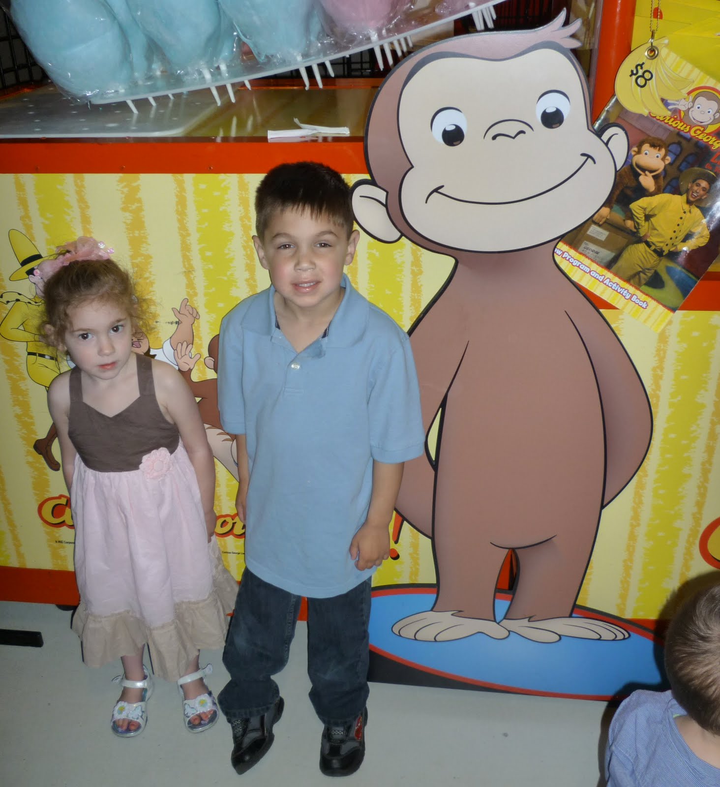 Evan and Lauren's Cool Blog: 4/23/10: Curious George Live