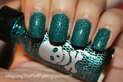 Fluffy's Two Cents: Hot Topic Teal Glitter Swatch