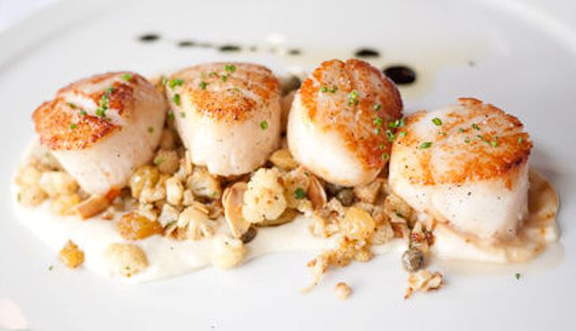 Cook to Grow: Seared Scallops with Cauliflower Puree