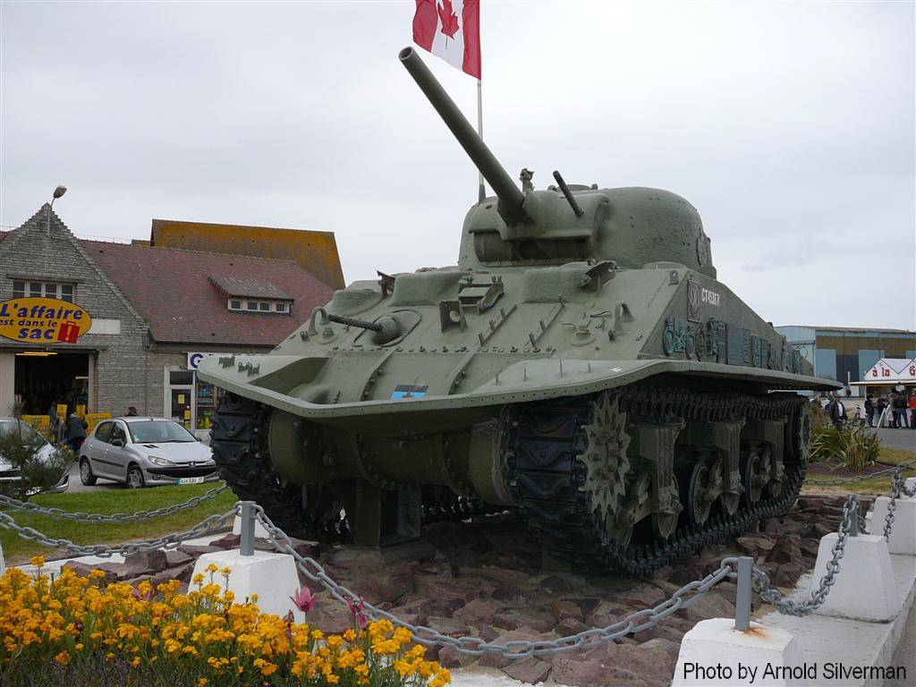 Military History Of the 20th Century: Canadian M4 Sherman DD(Duplex ...