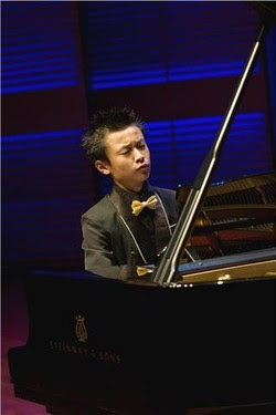 Oscar Yang & zijn Piano Wereld: Oscar Yang - Pianist