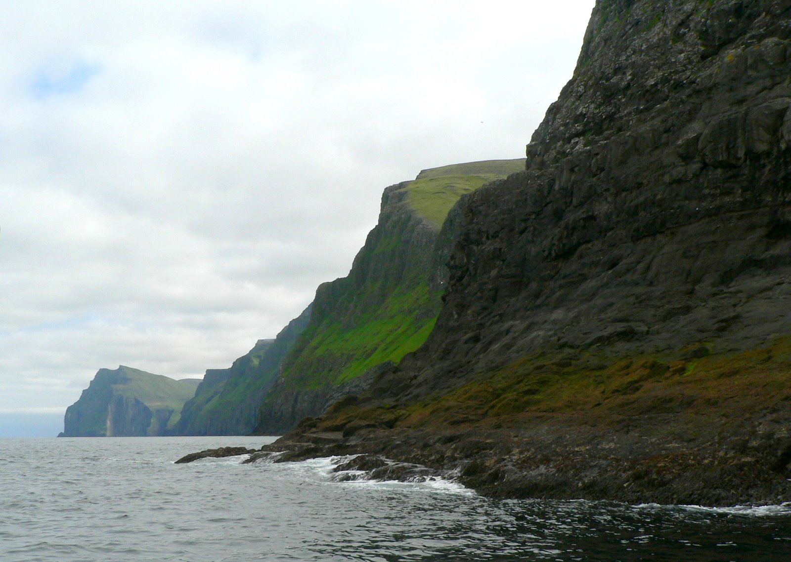 TRAVELING WITH MARGARET: Vestmanna Western Cliffs