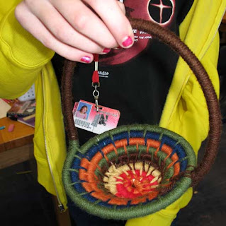 Fun Art Gallery: Yarn Coiled Baskets