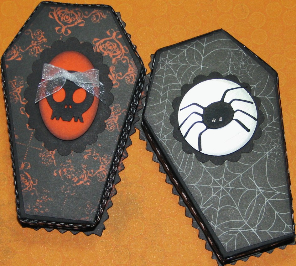 The Avid Scrapper: {Halloween Coffin Treat Boxes}