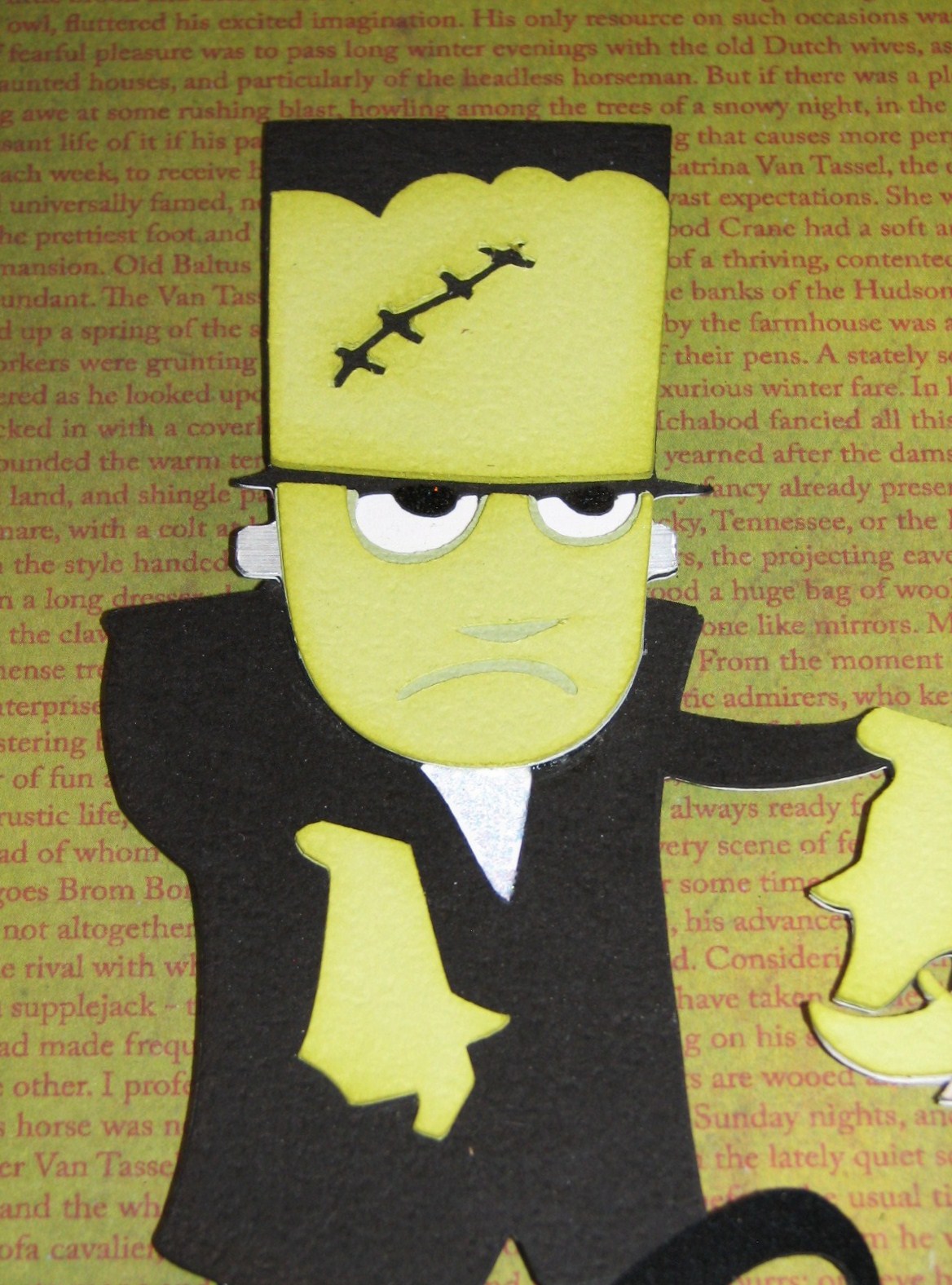 The Avid Scrapper: {Monster Mash Halloween Scrapbook Pages}