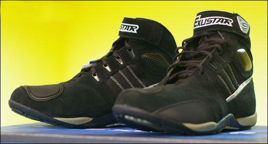Biker Accessories: Exustar SBT130 Race Sport Shoes