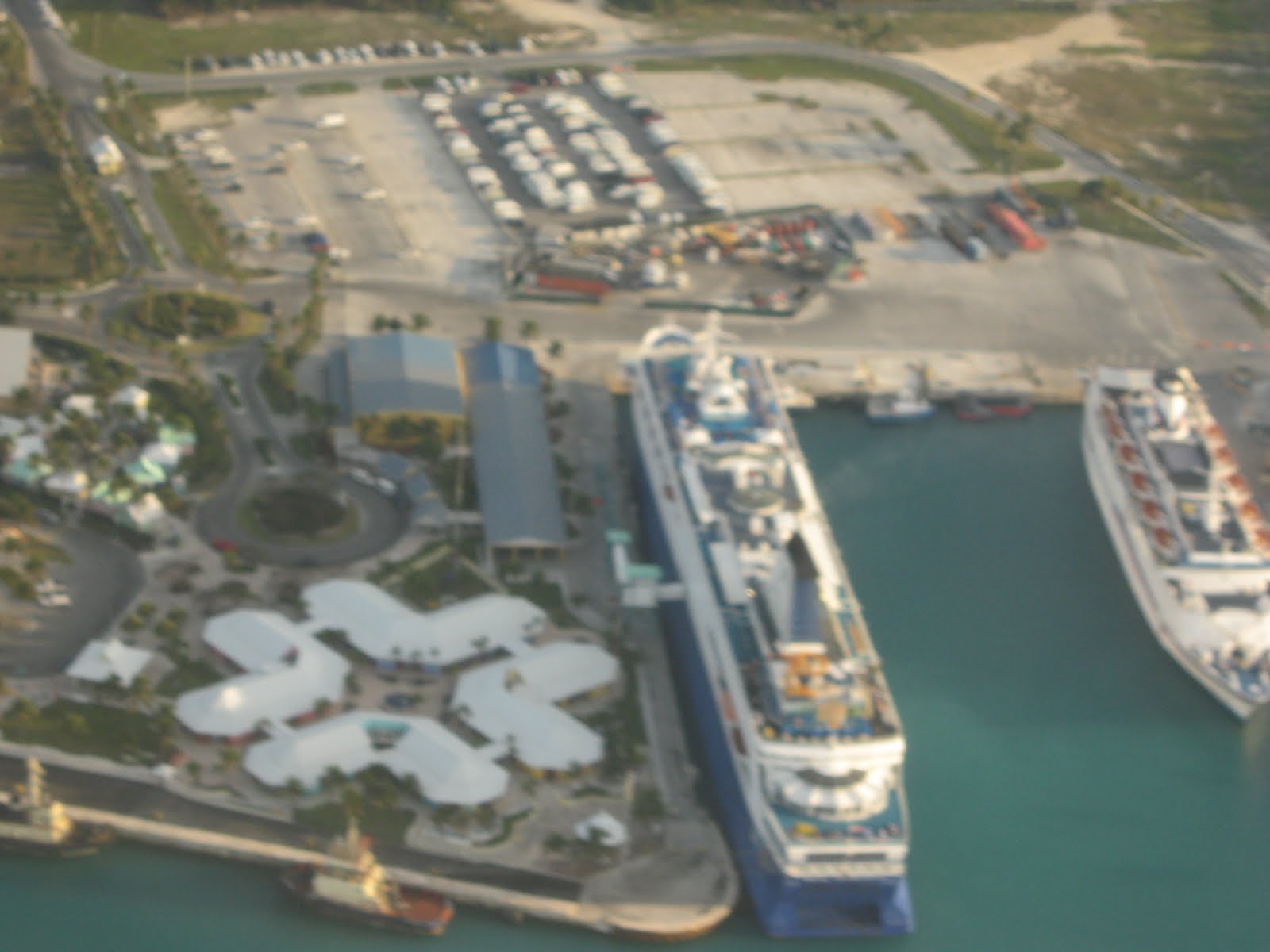 Swan_of_Tuonela: From snow to sand.....welcome back to the Bahamas