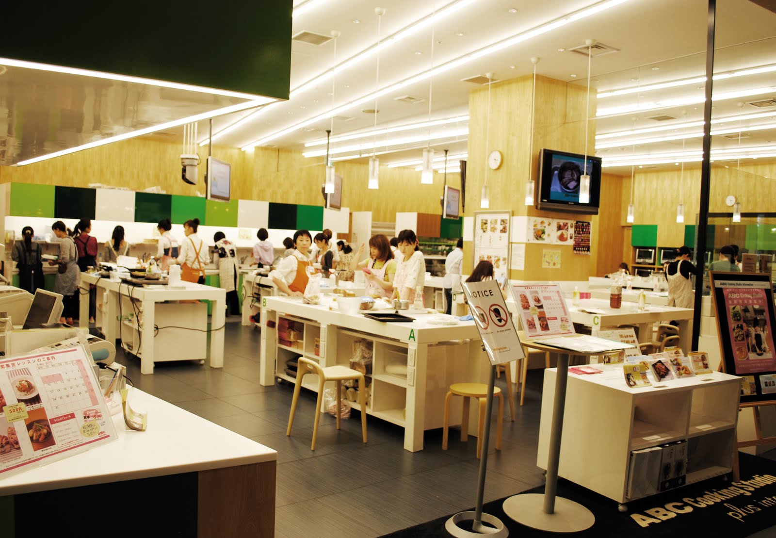 mindmaded: ABC cooking studio