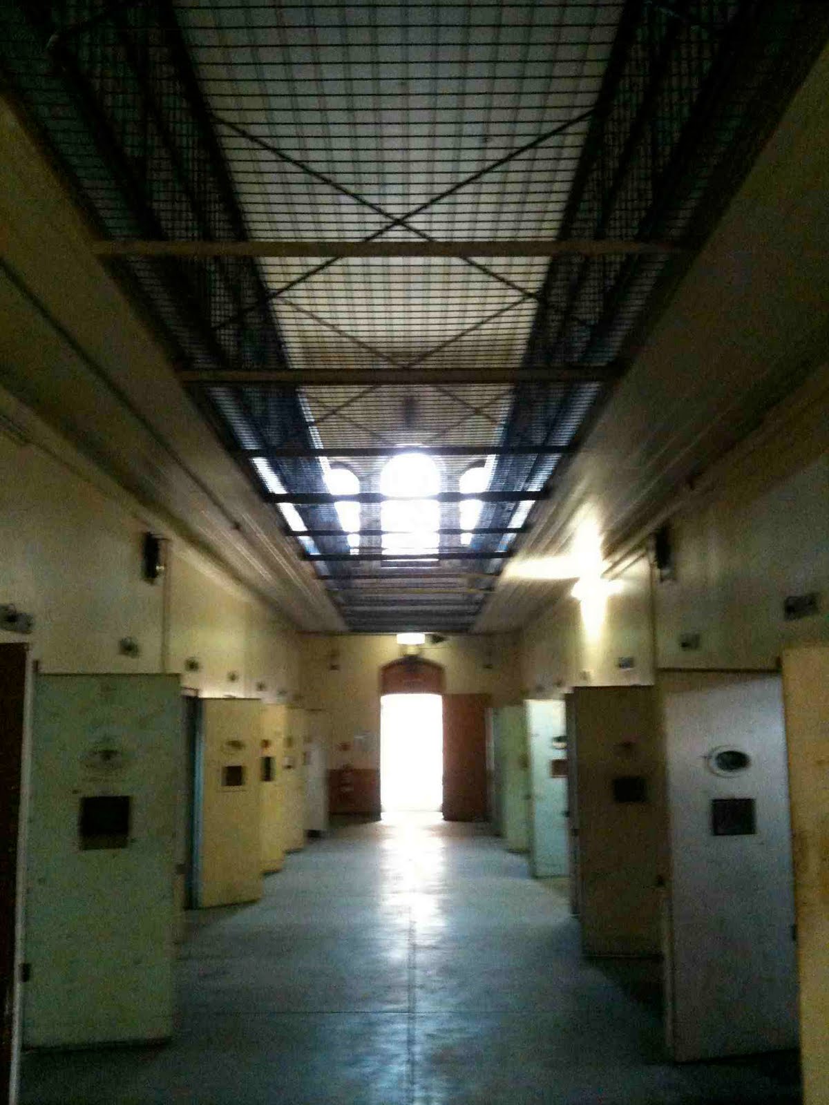 Around the World in Flightless Ways: Old Adelaide Gaol