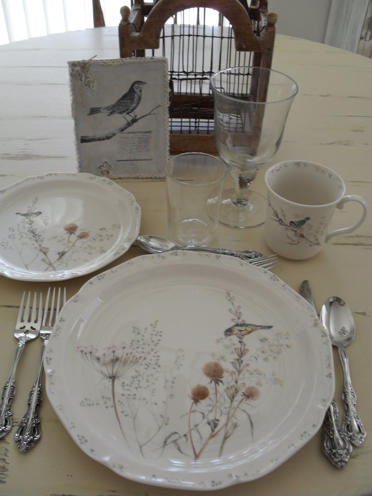 Burlap Luxe: Inviting The Birds In