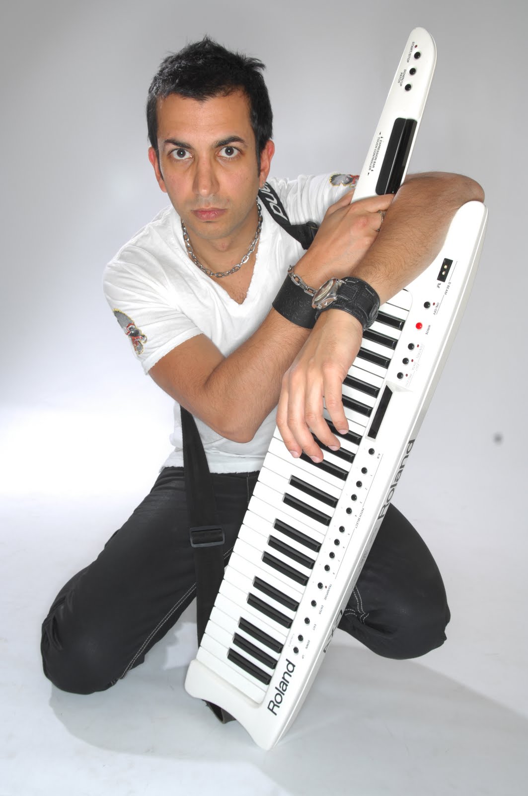 Dj-Limitz: Mobin Master : Singles & Releases