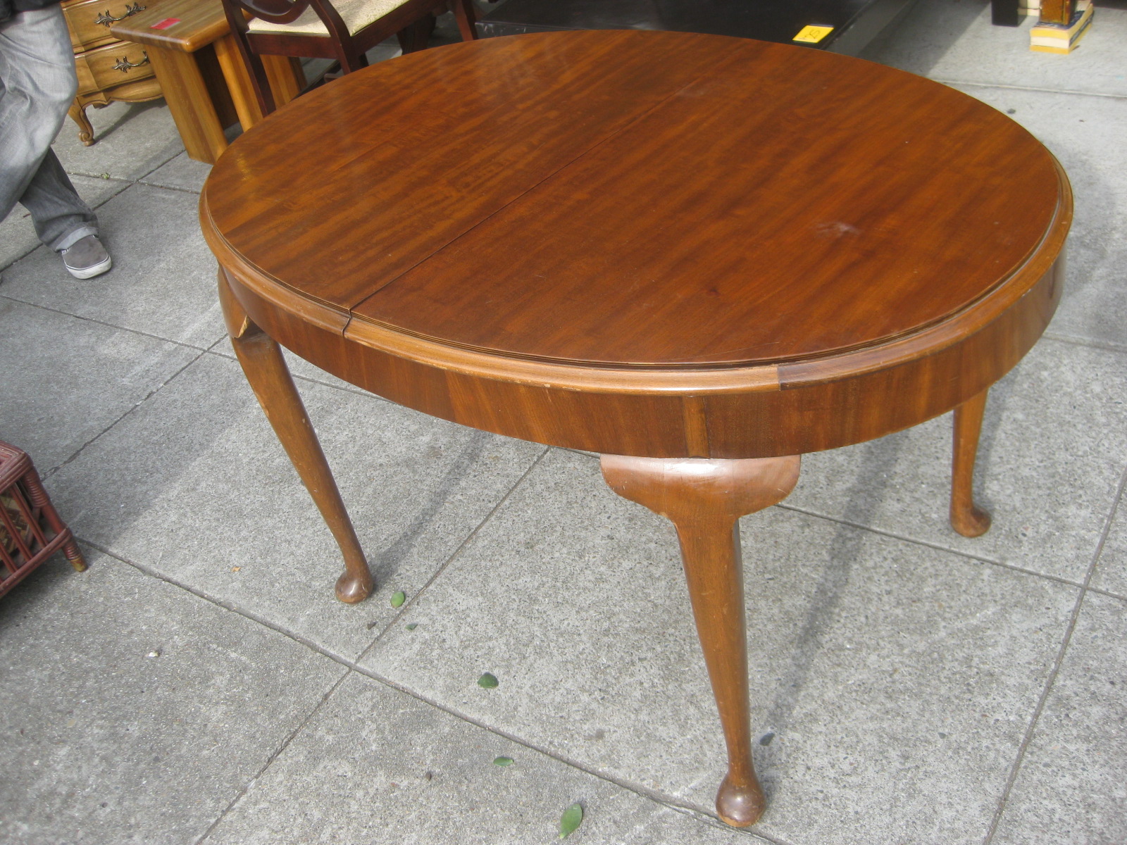 UHURU FURNITURE & COLLECTIBLES: SOLD - Formal Oval Dining Table + Leaf ...