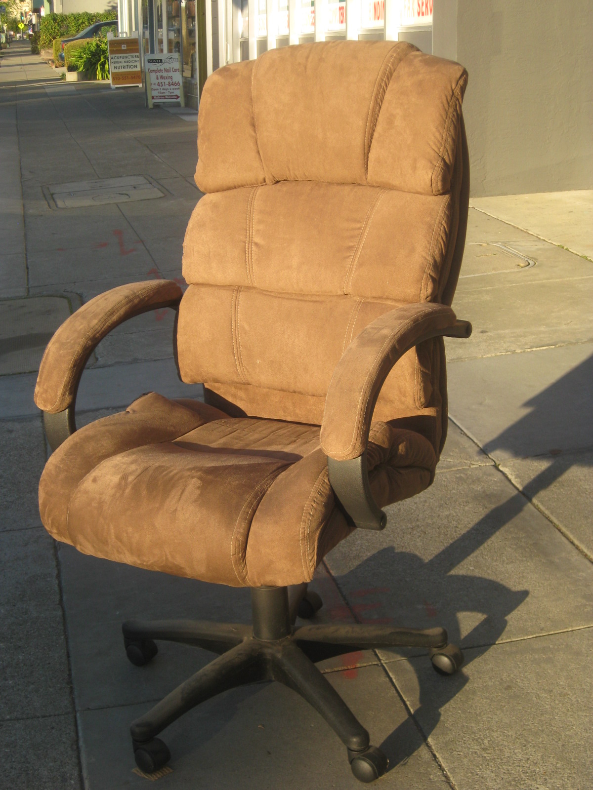 UHURU FURNITURE & COLLECTIBLES: SOLD - Microsuede Office Chair - $65