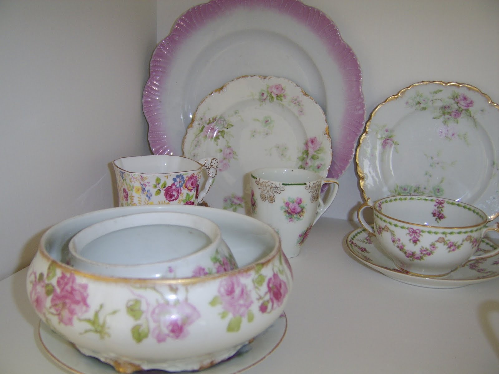 Anything Shabby Chic: Rose Plates