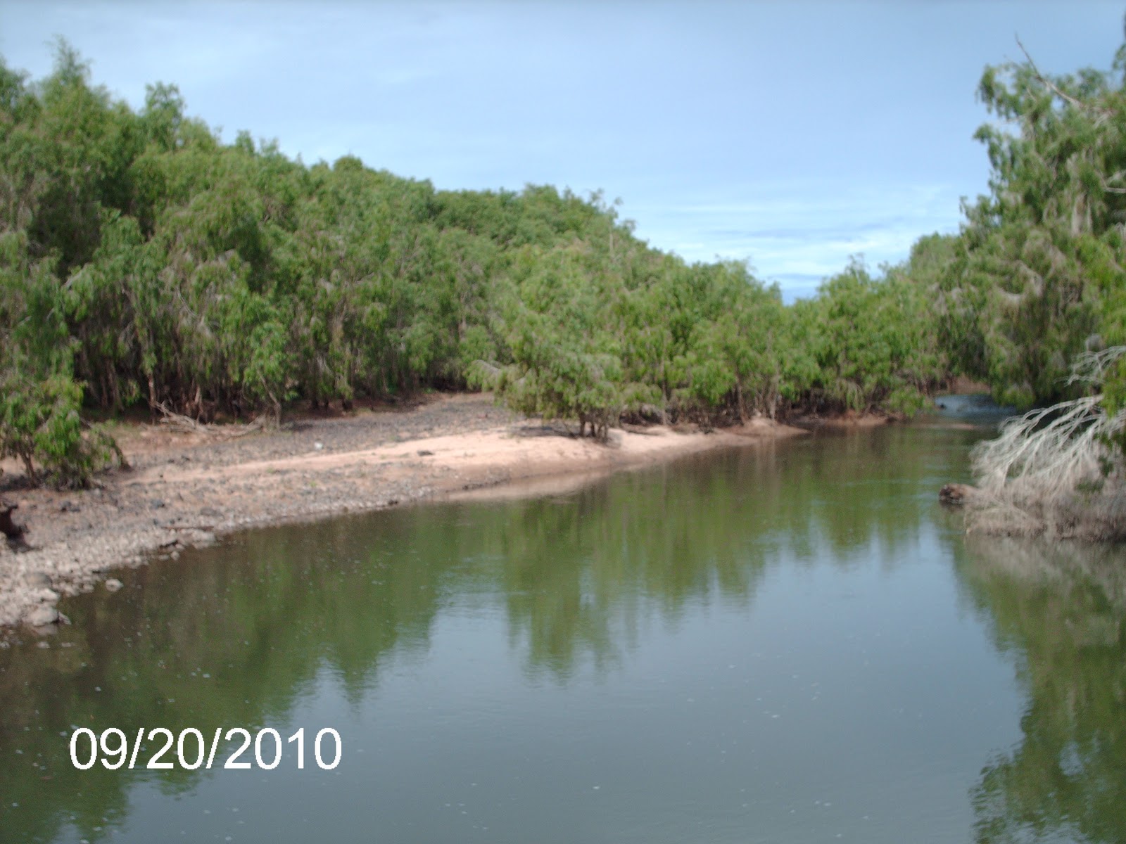 Riding the National Trail: ONWARDS TO THE BOWEN RIVER