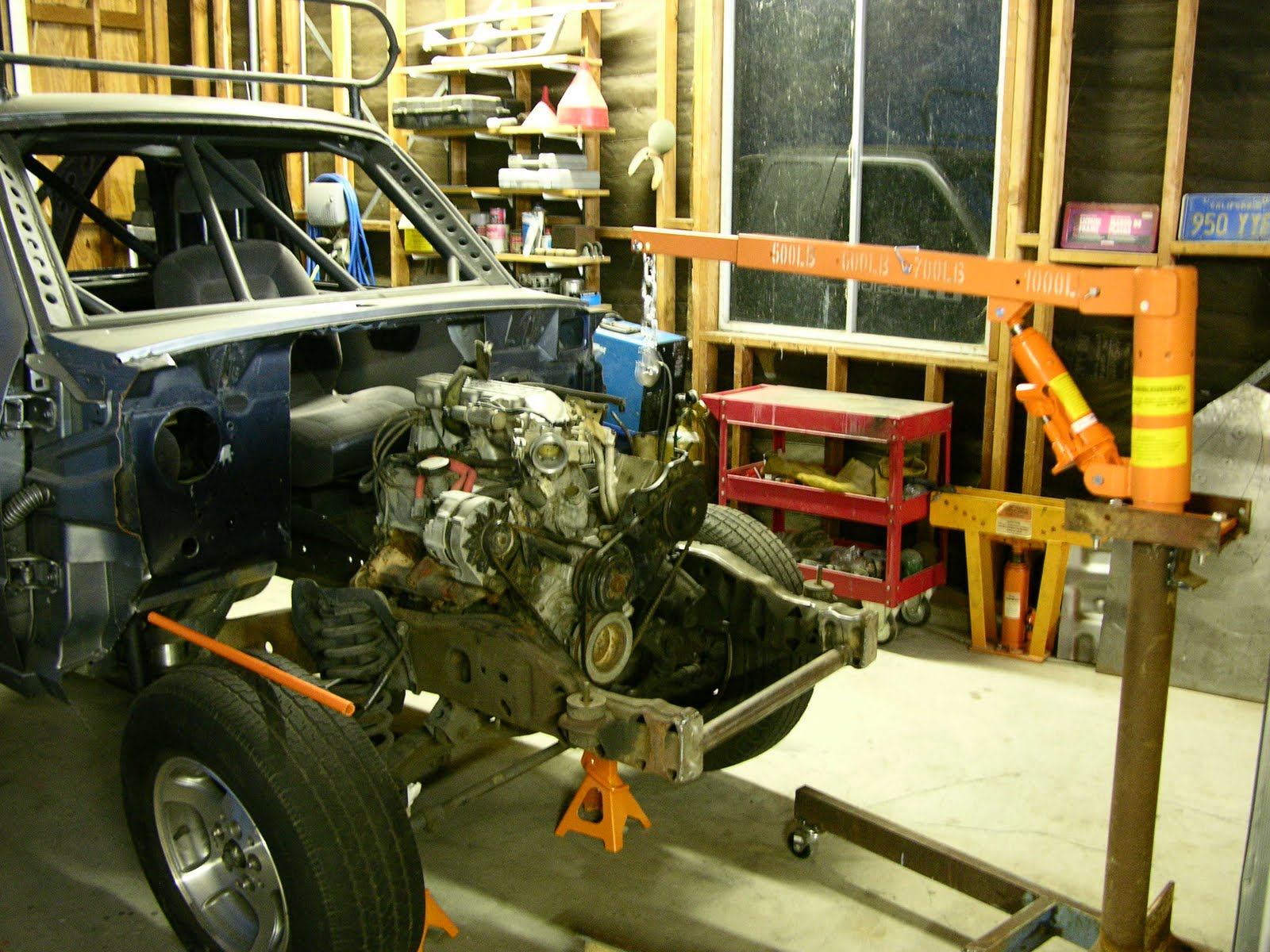 JB Designs www.johnbarlowdesigns.com: Making my own engine hoist