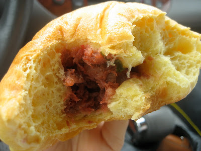 Jolene Eats Here: The inside of a baked manapua
