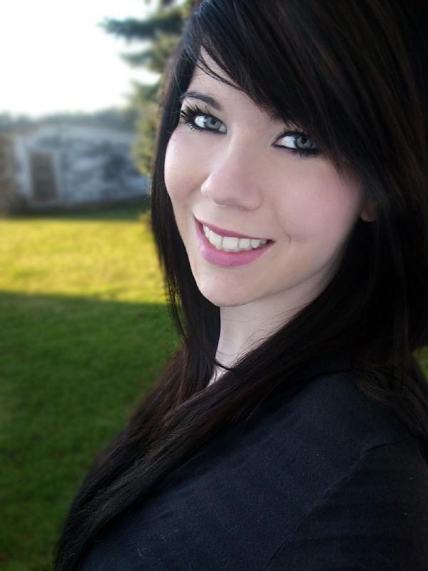 The Madness Scene!: Amanda Shell (2)