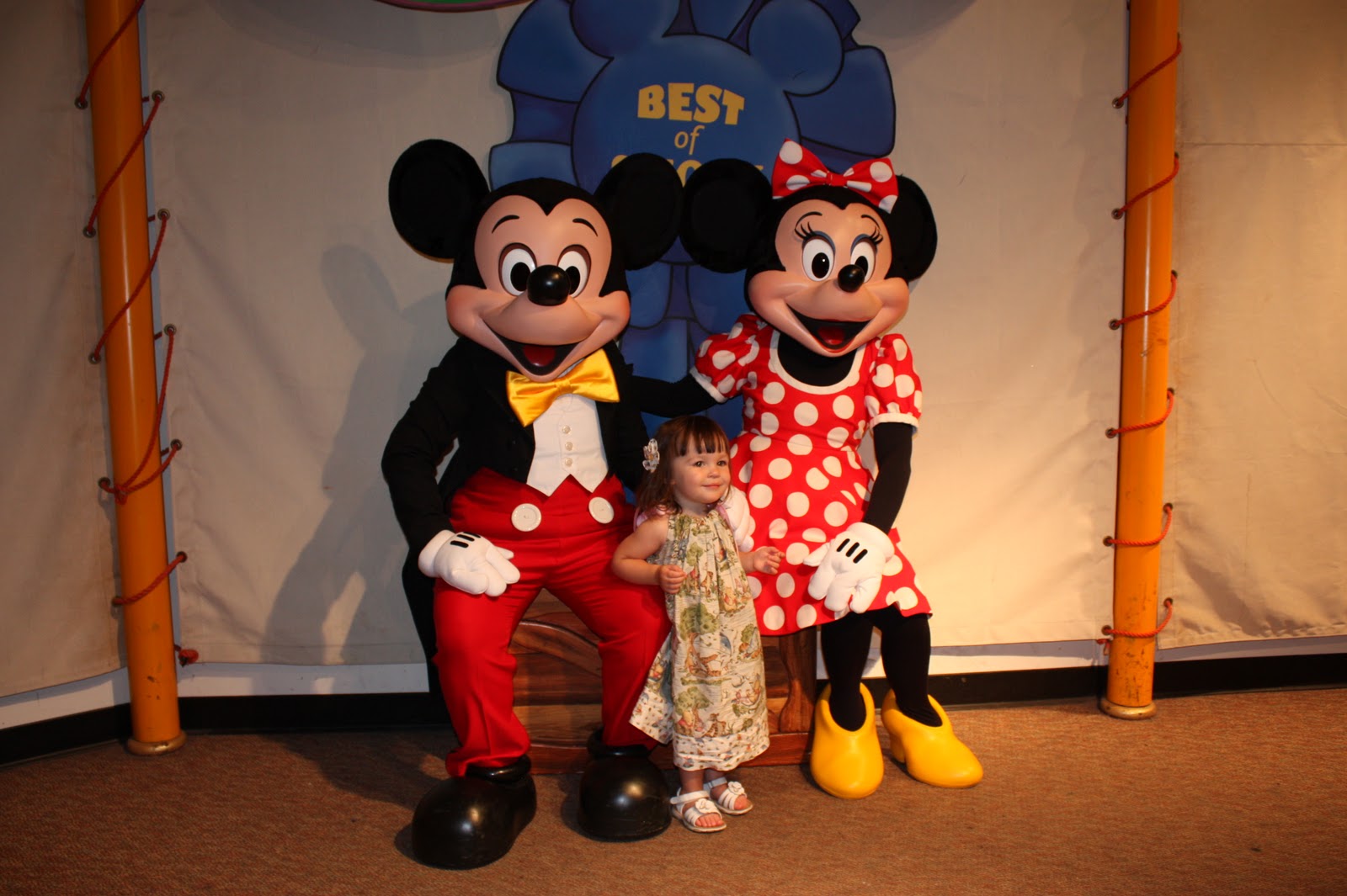 Finley Anne: Meeting Mickey and Minnie Mouse